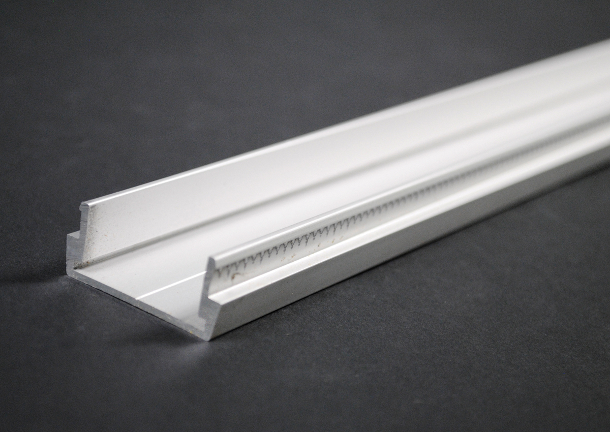 WIREMOLD AL2000B-10 : RCWY BASE 10FT. ALUM | Gordon Electric Supply, Inc.